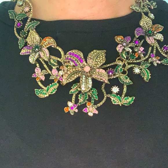 Jewelry | Stunning Floral Gem And Gold Necklace With 1 Inch Extension ...